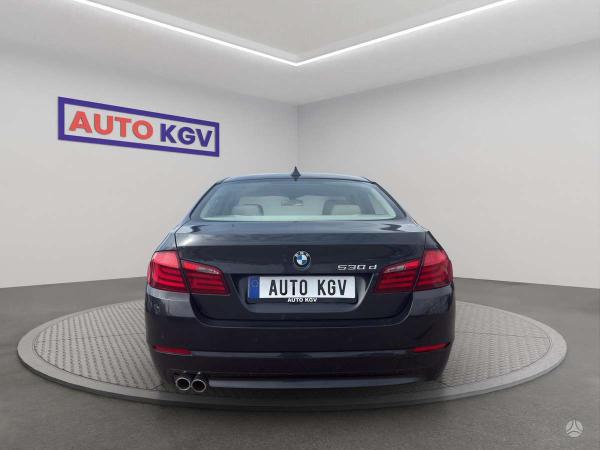 Pelēks BMW 530 2011 Klaipėda, ar dzinēja tilpumu 3.00 L un nobraukumu 271 tūkst. km par 8999 €, foto 5 vietnē AUTOMOTO.COM.LV