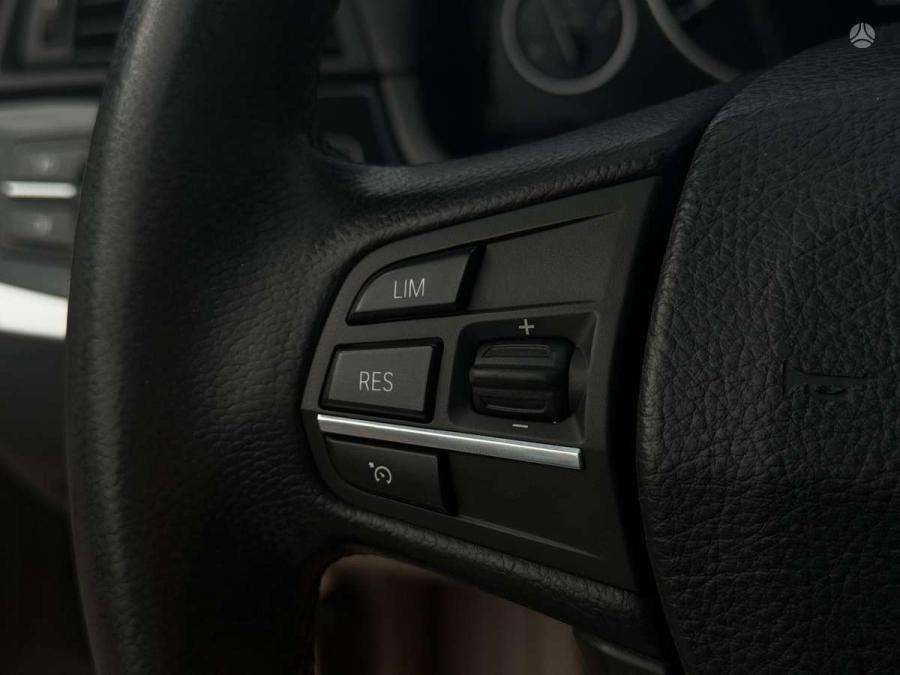 Grey BMW 530 2011 in Klaipeda, with an engine capacity of 3.00 L and mileage of 271 thousand km for 8999 €, photo 20 on AUTOMOTO.COM.LV