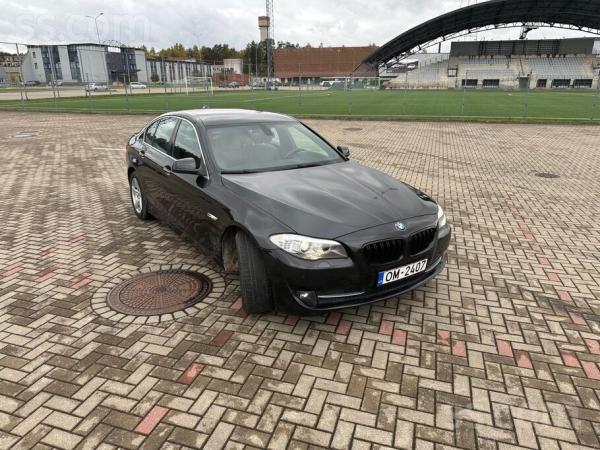 Pelēks BMW 530 2011 Rīga, ar dzinēja tilpumu 3.00 L un nobraukumu 347 tūkst. km par 7900 €, foto 4 vietnē AUTOMOTO.COM.LV