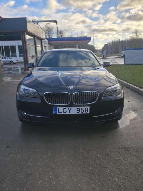 Pelēks BMW 530 2012 Naujoji Akmenė, ar dzinēja tilpumu 2.99 L un nobraukumu 222 tūkst. km par 8400 €, foto 2 vietnē AUTOMOTO.COM.LV