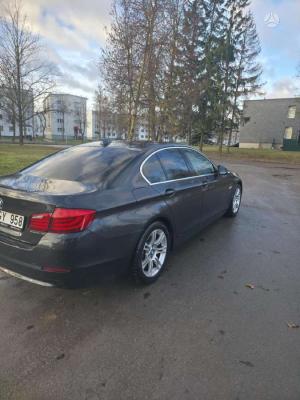 Pelēks BMW 530 2012 Naujoji Akmenė, ar dzinēja tilpumu 2.99 L un nobraukumu 222 tūkst. km par 8400 €, foto 10 vietnē AUTOMOTO.COM.LV