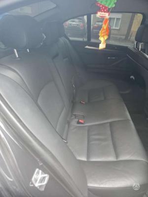 Pelēks BMW 530 2012 Naujoji Akmenė, ar dzinēja tilpumu 2.99 L un nobraukumu 222 tūkst. km par 8400 €, foto 16 vietnē AUTOMOTO.COM.LV