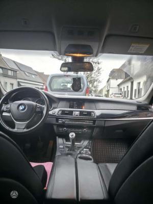 Pelēks BMW 530 2012 Naujoji Akmenė, ar dzinēja tilpumu 2.99 L un nobraukumu 222 tūkst. km par 8400 €, foto 19 vietnē AUTOMOTO.COM.LV