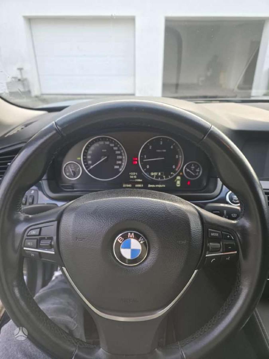 Pelēks BMW 530 2012 Naujoji Akmenė, ar dzinēja tilpumu 2.99 L un nobraukumu 222 tūkst. km par 8400 €, foto 22 vietnē AUTOMOTO.COM.LV
