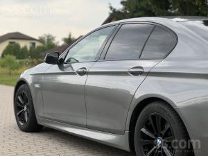 Grey BMW 530 2012 in Valmiera, with an engine capacity of 3.00 L and mileage of 215 thousand km for 13490 €, photo 12 on AUTOMOTO.COM.LV