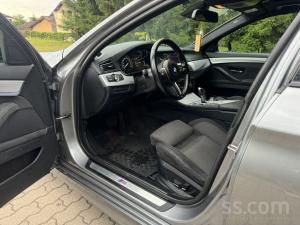 Grey BMW 530 2012 in Valmiera, with an engine capacity of 3.00 L and mileage of 215 thousand km for 13490 €, photo 13 on AUTOMOTO.COM.LV