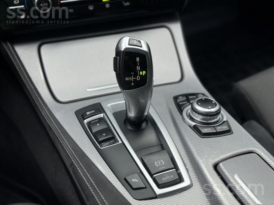 Grey BMW 530 2012 in Valmiera, with an engine capacity of 3.00 L and mileage of 215 thousand km for 13490 €, photo 21 on AUTOMOTO.COM.LV