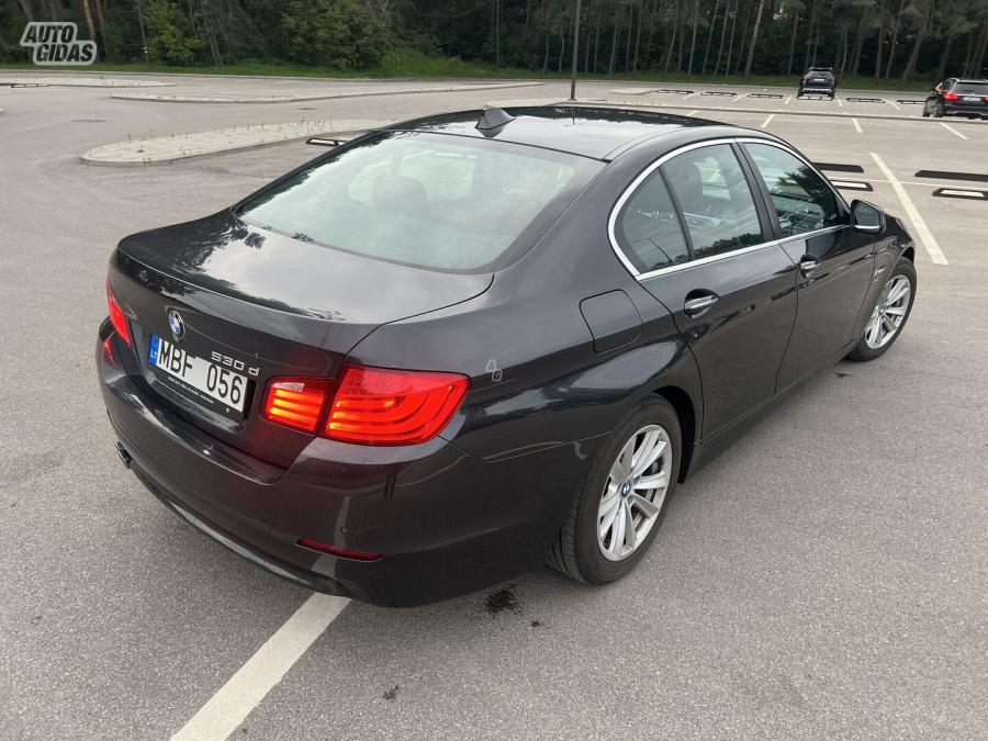 Pelēks BMW 530 2012 Kauņa, ar dzinēja tilpumu 3.00 L un nobraukumu 361 tūkst. km par 7100 €, foto 4 vietnē AUTOMOTO.COM.LV
