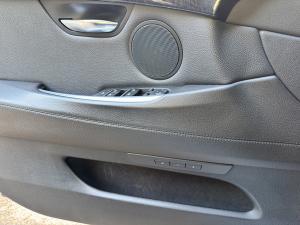 Pelēks BMW 530 2012 Tallina, ar dzinēja tilpumu 0.00 L un nobraukumu 241 tūkst. km par 9990 €, foto 7 vietnē AUTOMOTO.COM.LV