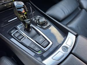 Pelēks BMW 530 2012 Tallina, ar dzinēja tilpumu 0.00 L un nobraukumu 241 tūkst. km par 9990 €, foto 8 vietnē AUTOMOTO.COM.LV
