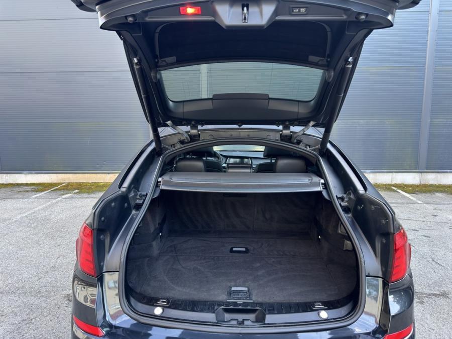 Pelēks BMW 530 2012 Tallina, ar dzinēja tilpumu 0.00 L un nobraukumu 241 tūkst. km par 9990 €, foto 27 vietnē AUTOMOTO.COM.LV