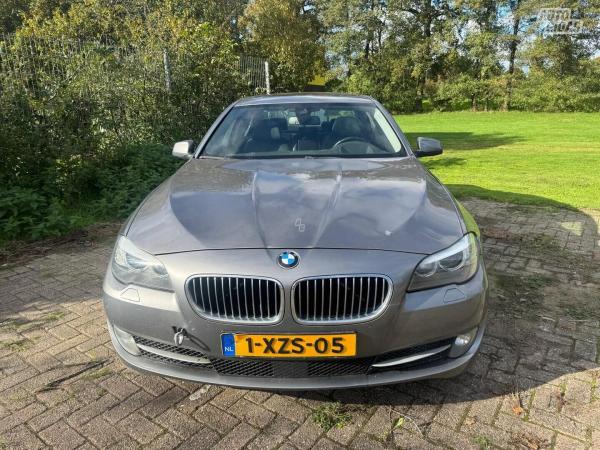 Pelēks BMW 530 2013 Viļņa, ar dzinēja tilpumu 3.00 L un nobraukumu 290 tūkst. km par 4000 €, foto 9 vietnē AUTOMOTO.COM.LV