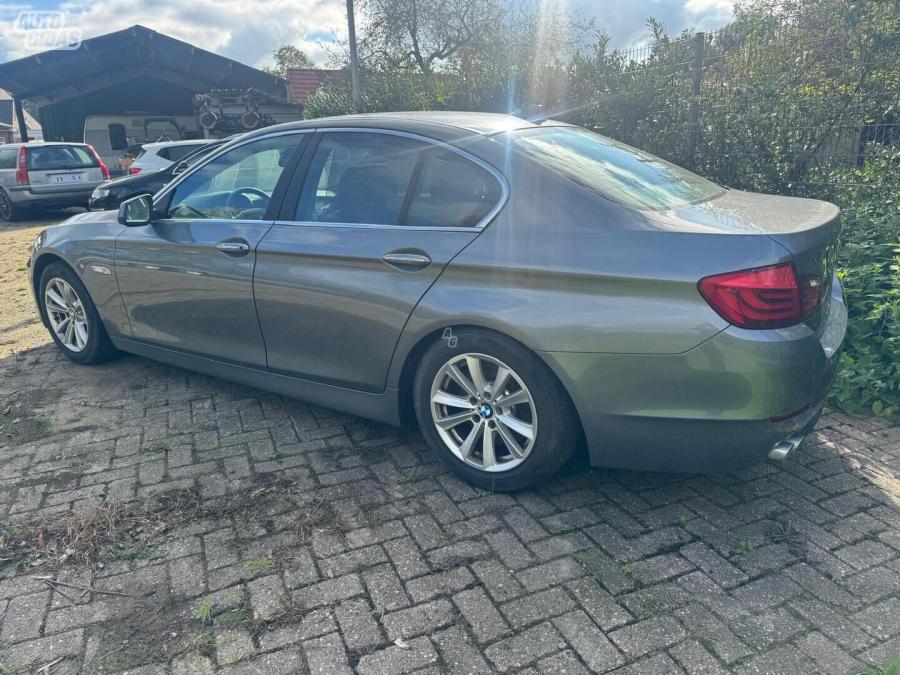 Grey BMW 530 2013 in Vilnius, with an engine capacity of 3.00 L and mileage of 290 thousand km for 4000 €, photo 11 on AUTOMOTO.COM.LV