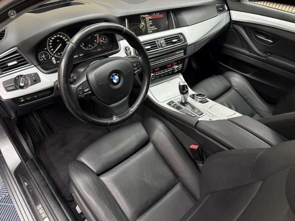 Grey BMW 530 2013 in Marijampole, with an engine capacity of 2.99 L and mileage of 299 thousand km for 12300 €, photo 2 on AUTOMOTO.COM.LV