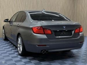 Grey BMW 530 2013 in Marijampole, with an engine capacity of 2.99 L and mileage of 299 thousand km for 12300 €, photo 6 on AUTOMOTO.COM.LV