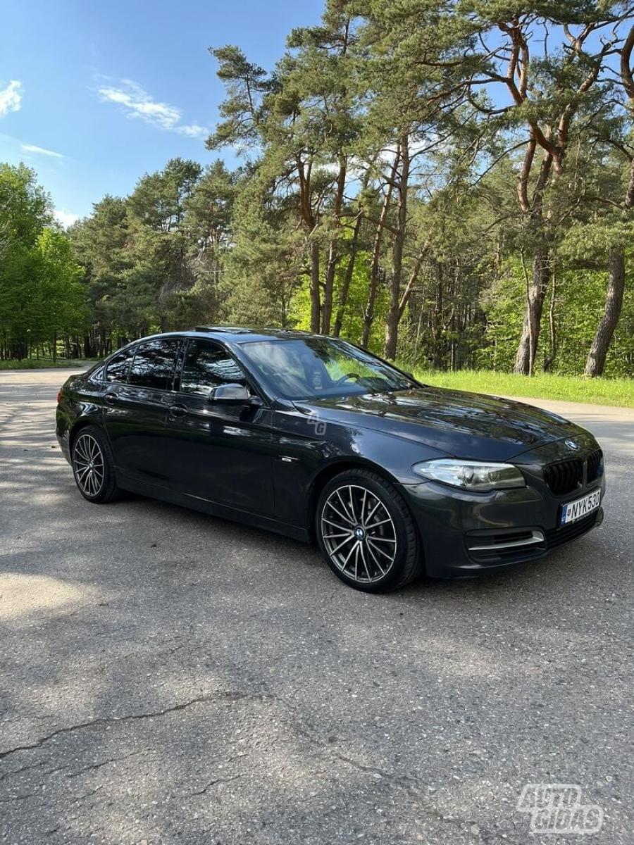 Grey BMW 530 2013 in Kaunas, with an engine capacity of 3.00 L and mileage of 290 thousand km for 9999 €, photo 4 on AUTOMOTO.COM.LV