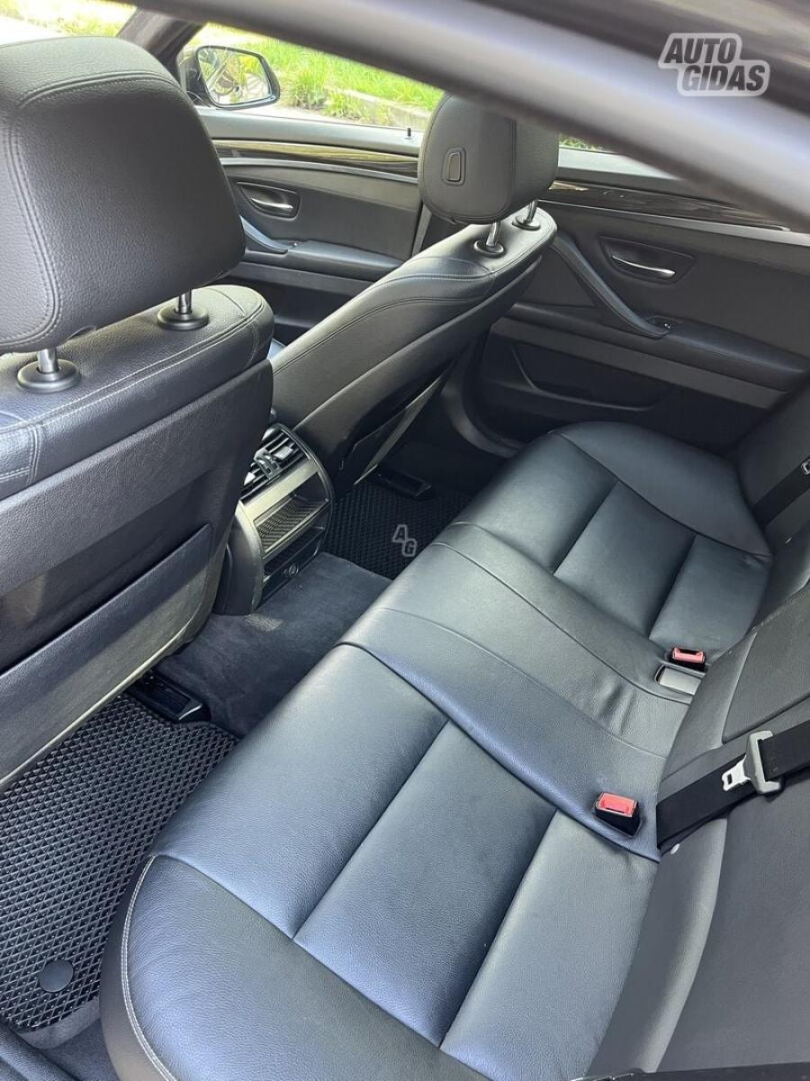 Grey BMW 530 2013 in Kaunas, with an engine capacity of 3.00 L and mileage of 290 thousand km for 9999 €, photo 9 on AUTOMOTO.COM.LV