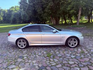 Grey BMW 530 2013 in Silute, with an engine capacity of 2.99 L and mileage of 311 thousand km for 11500 €, photo 5 on AUTOMOTO.COM.LV