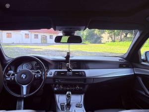 Grey BMW 530 2013 in Silute, with an engine capacity of 2.99 L and mileage of 311 thousand km for 11500 €, photo 9 on AUTOMOTO.COM.LV