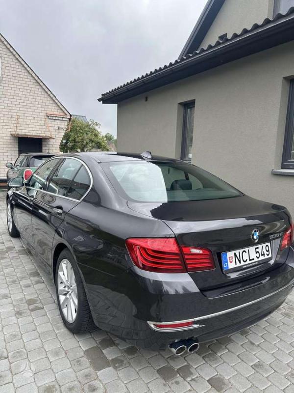 Grey BMW 530 2013 in Gargzdai, with an engine capacity of 2.99 L and mileage of 130 thousand km for 16500 €, photo 4 on AUTOMOTO.COM.LV