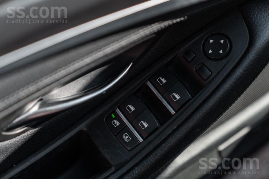 Grey BMW 530 2013 in Riga, with an engine capacity of 3.00 L and mileage of 313 thousand km for 11900 €, photo 15 on AUTOMOTO.COM.LV