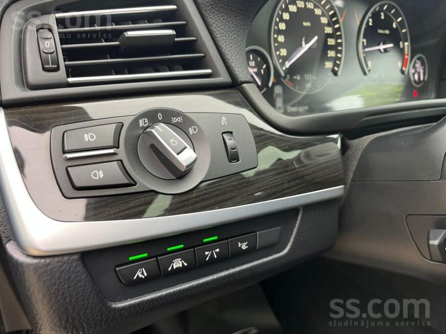 Pelēks BMW 530 2014 Kuldīga, ar dzinēja tilpumu 3.00 L un nobraukumu 229 tūkst. km par 15690 €, foto 25 vietnē AUTOMOTO.COM.LV