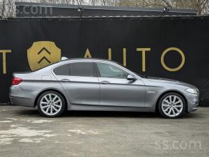 Grey BMW 530 2014 in Tukums, with an engine capacity of 3.00 L and mileage of 220 thousand km for 13990 €, photo 28 on AUTOMOTO.COM.LV