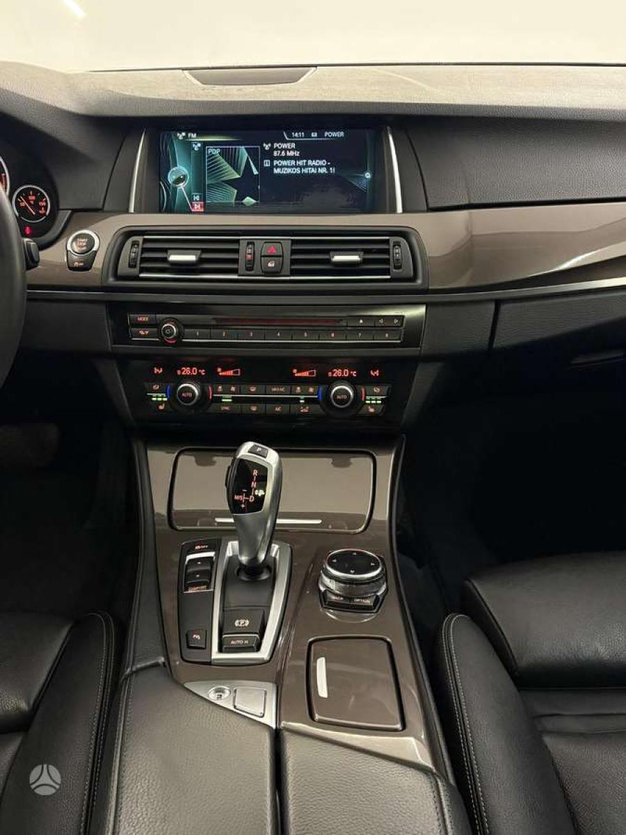 Pelēks BMW 530 2014 Marijampole, ar dzinēja tilpumu 2.99 L un nobraukumu 268 tūkst. km par 12850 €, foto 22 vietnē AUTOMOTO.COM.LV