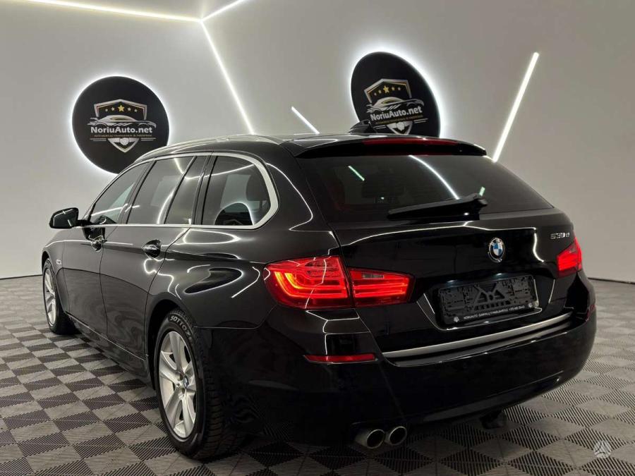 Pelēks BMW 530 2014 Marijampole, ar dzinēja tilpumu 2.99 L un nobraukumu 268 tūkst. km par 12850 €, foto 30 vietnē AUTOMOTO.COM.LV