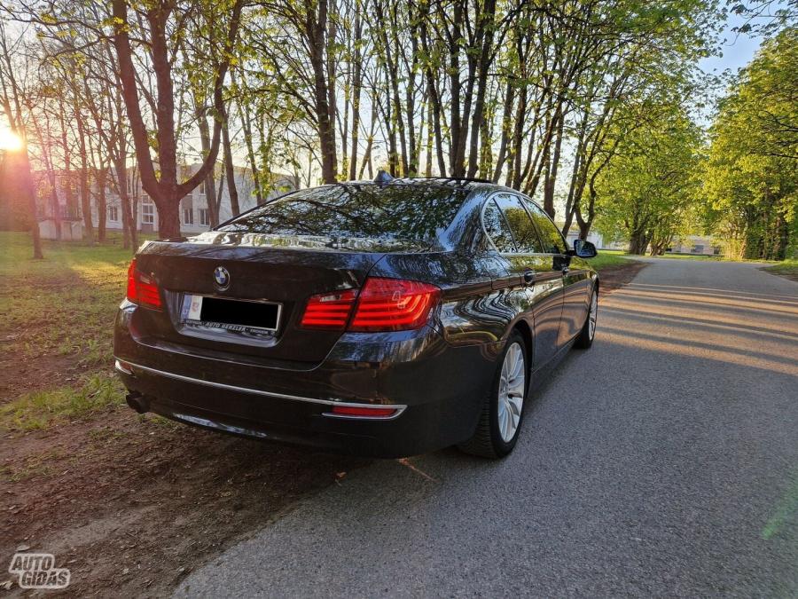 Pelēks BMW 530 2014 Marijampole, ar dzinēja tilpumu 3.00 L un nobraukumu 268 tūkst. km par 15900 €, foto 7 vietnē AUTOMOTO.COM.LV