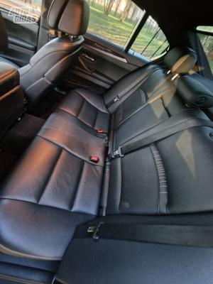 Pelēks BMW 530 2014 Marijampole, ar dzinēja tilpumu 3.00 L un nobraukumu 268 tūkst. km par 15900 €, foto 28 vietnē AUTOMOTO.COM.LV