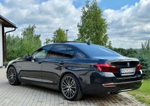 Grey BMW 530 2014 in Vilnius, with an engine capacity of 2.99 L and mileage of 290 thousand km for 9850 €, photo 3 on AUTOMOTO.COM.LV
