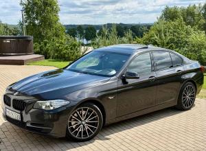 Grey BMW 530 2014 in Vilnius, with an engine capacity of 2.99 L and mileage of 290 thousand km for 9850 €, photo 6 on AUTOMOTO.COM.LV