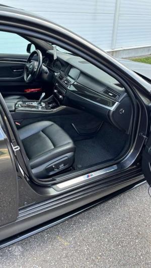 Pelēks BMW 530 2014 Viļņa, ar dzinēja tilpumu 2.99 L un nobraukumu 290 tūkst. km par 14000 €, foto 21 vietnē AUTOMOTO.COM.LV