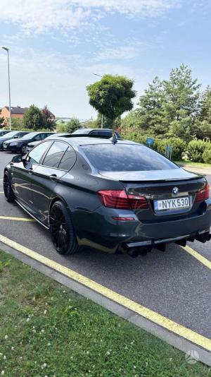 Pelēks BMW 530 2014 Viļņa, ar dzinēja tilpumu 2.99 L un nobraukumu 290 tūkst. km par 14000 €, foto 27 vietnē AUTOMOTO.COM.LV