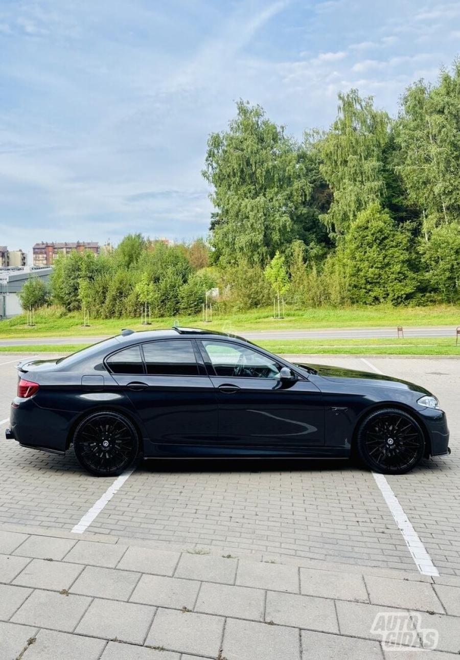 Grey BMW 530 2014 in Vilnius, with an engine capacity of 3.00 L and mileage of 290 thousand km for 13800 €, photo 5 on AUTOMOTO.COM.LV
