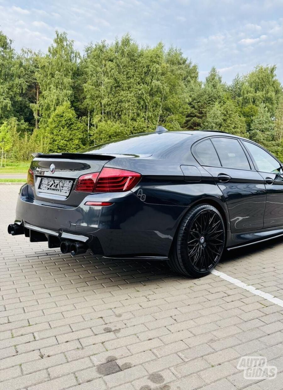 Grey BMW 530 2014 in Vilnius, with an engine capacity of 3.00 L and mileage of 290 thousand km for 13800 €, photo 6 on AUTOMOTO.COM.LV