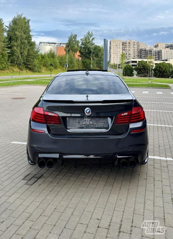 Grey BMW 530 2014 in Vilnius, with an engine capacity of 3.00 L and mileage of 290 thousand km for 13800 €, photo 6 on AUTOMOTO.COM.LV