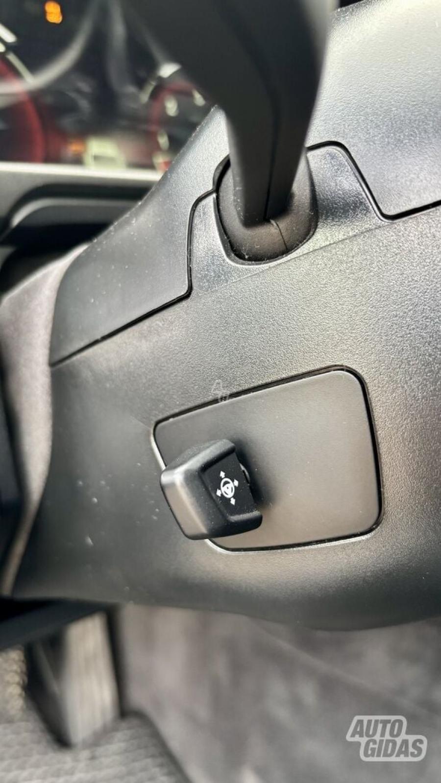 Grey BMW 530 2014 in Vilnius, with an engine capacity of 3.00 L and mileage of 290 thousand km for 13800 €, photo 18 on AUTOMOTO.COM.LV