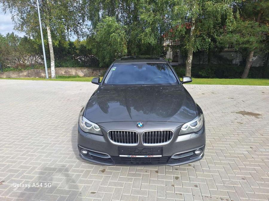Grey BMW 530 2014 in Kaunas, with an engine capacity of 2.99 L and mileage of 209 thousand km for 10850 €, photo 4 on AUTOMOTO.COM.LV