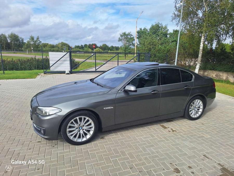 Grey BMW 530 2014 in Kaunas, with an engine capacity of 2.99 L and mileage of 209 thousand km for 10850 €, photo 9 on AUTOMOTO.COM.LV
