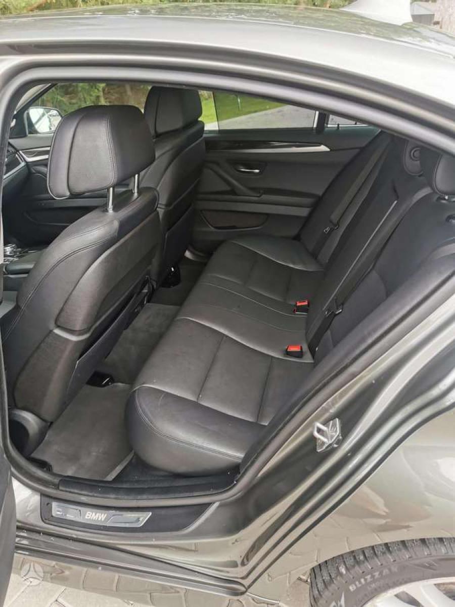 Grey BMW 530 2014 in Kaunas, with an engine capacity of 2.99 L and mileage of 209 thousand km for 10850 €, photo 14 on AUTOMOTO.COM.LV