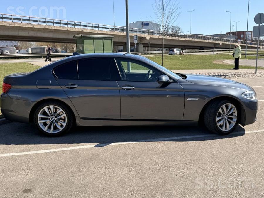 Pelēks BMW 530 2015 Rīga, ar dzinēja tilpumu 3.00 L un nobraukumu 255 tūkst. km par 16450 €, foto 4 vietnē AUTOMOTO.COM.LV