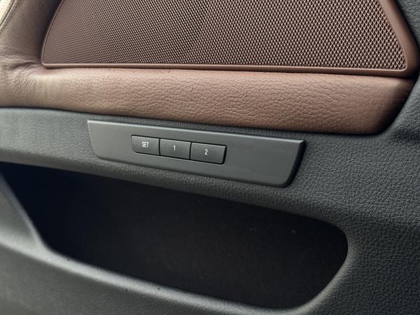 Grey BMW 530 2015 in Tallinn, with an engine capacity of 3.00 L and mileage of 254 thousand km for 12299 €, photo 7 on AUTOMOTO.COM.LV