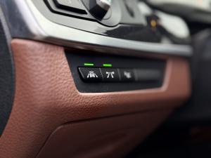 Серый БМВ 530 2015 в Таллин, объемом двигателя 3.00 л и пробегом 254 тыс. км за 12299 €, фото 12 на AUTOMOTO.COM.LV