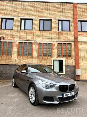 Grey BMW 530 2015 in Riga, with an engine capacity of 3.00 L and mileage of 331 thousand km for 16650 €, photo 4 on AUTOMOTO.COM.LV