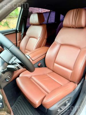 Grey BMW 530 2015 in Riga, with an engine capacity of 3.00 L and mileage of 331 thousand km for 16650 €, photo 9 on AUTOMOTO.COM.LV