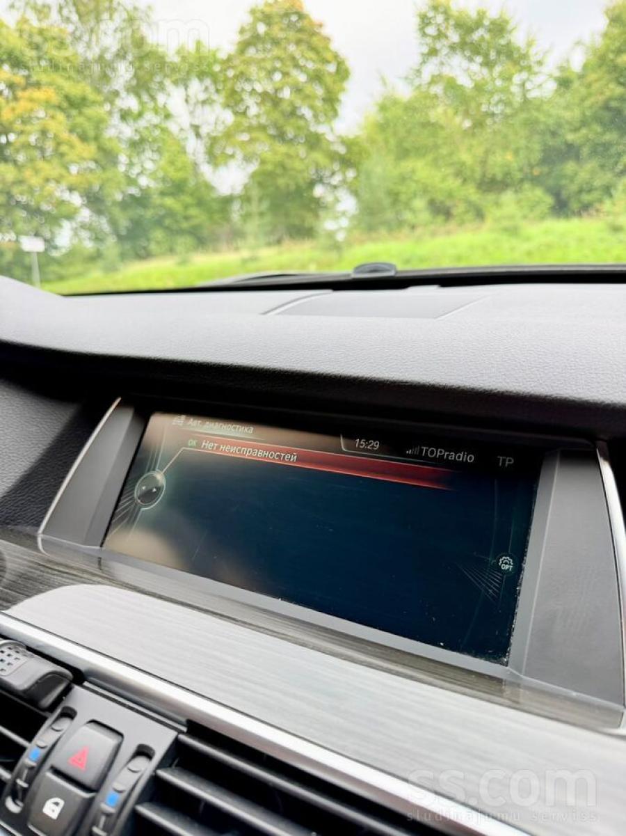 Grey BMW 530 2015 in Riga, with an engine capacity of 3.00 L and mileage of 331 thousand km for 16650 €, photo 20 on AUTOMOTO.COM.LV