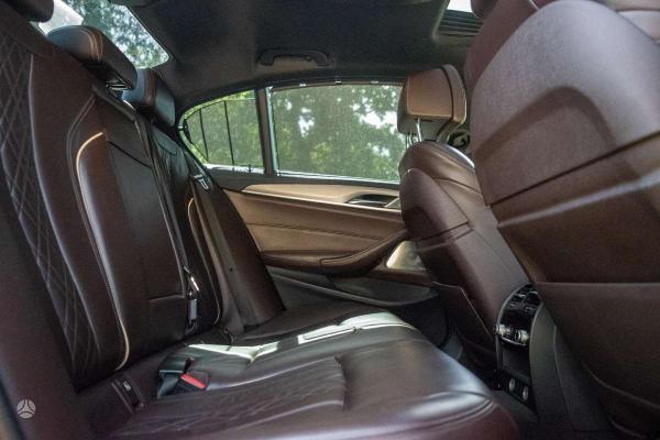 Grey BMW 530 2016 in Klaipeda, with an engine capacity of 3.00 L and mileage of 149 thousand km for 29500 €, photo 11 on AUTOMOTO.COM.LV