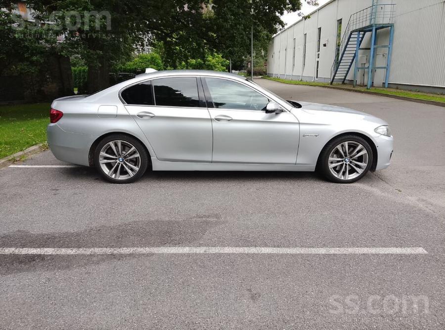 Grey BMW 530 2016 in Riga, with an engine capacity of 3.00 L and mileage of 270 thousand km for 13900 €, photo 6 on AUTOMOTO.COM.LV